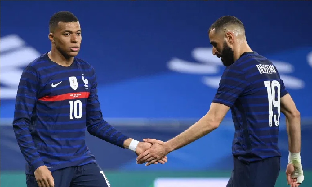 بسبب الهتافات العنصرية ضد مبابي وبنزيما.. اليويفا يفتح تحقيقًا ضد ...